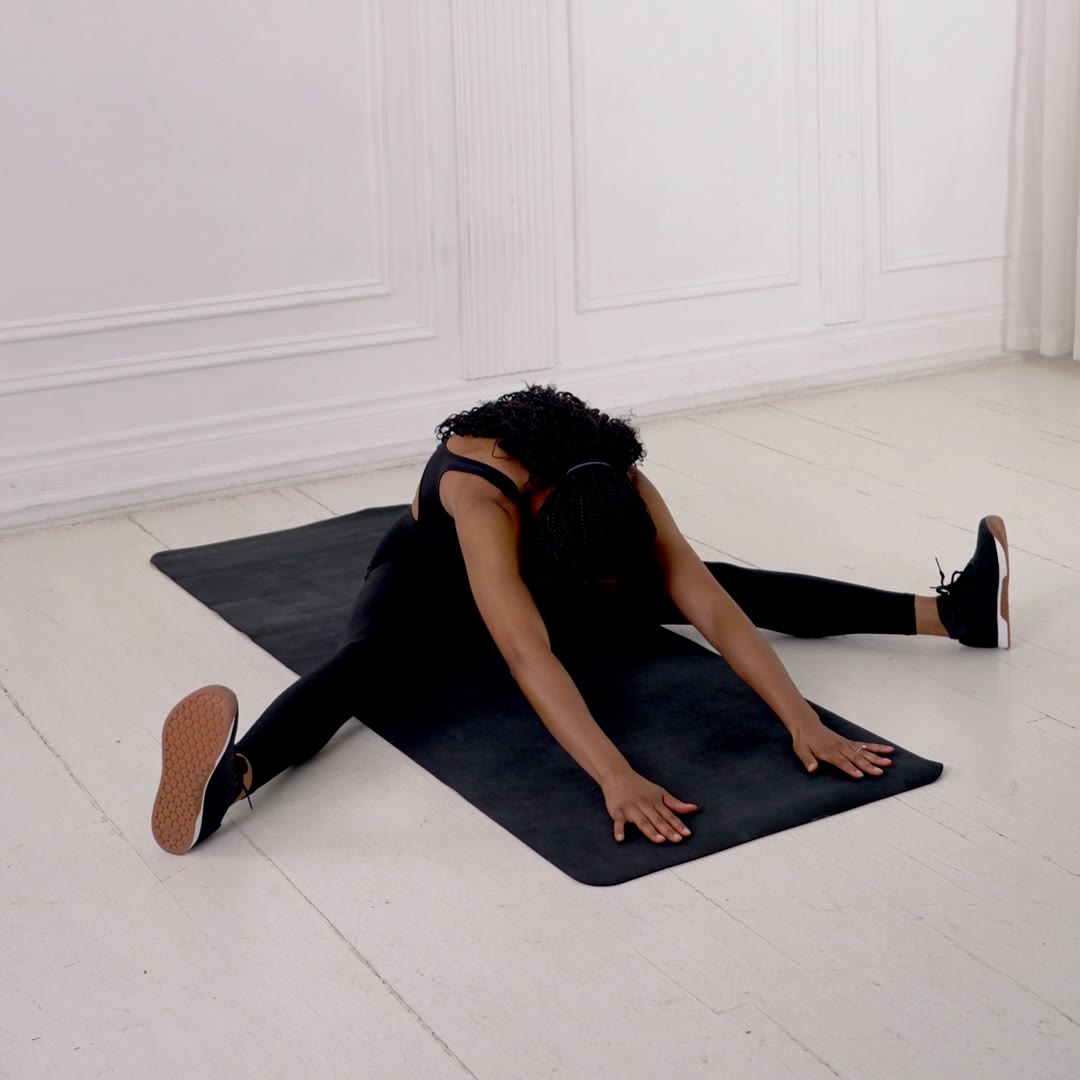 Pancake Stretch - Exercise Guide | Motra