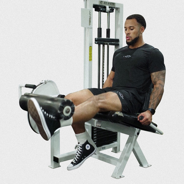 Machine Single-Leg Leg Extension - Exercise Guide | Motra