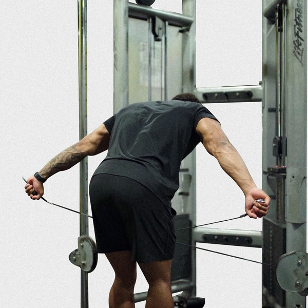 Cross Cable Tricep Extension - Exercise Guide | Motra