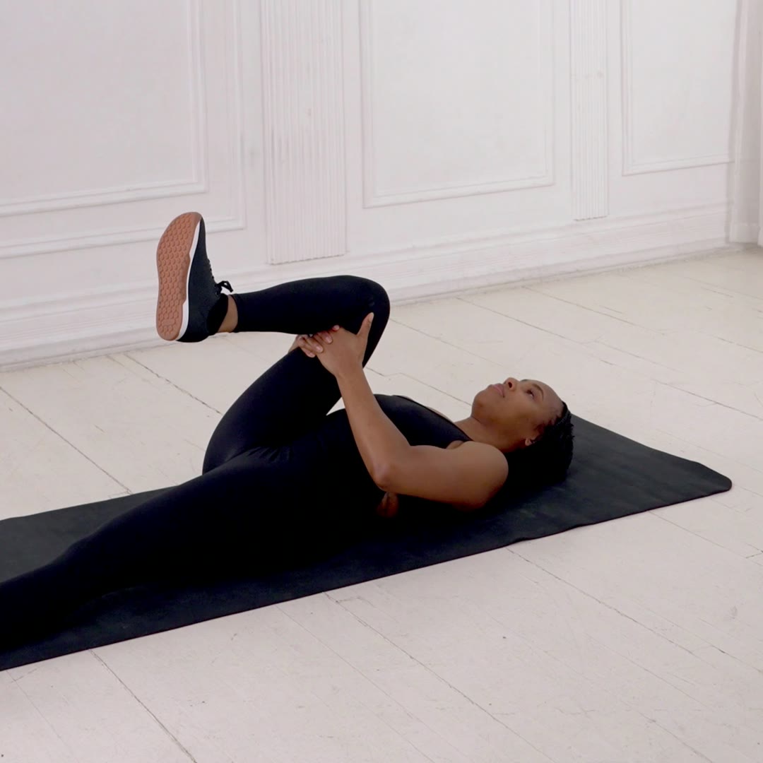 Knee to Chest Stretch - Exercise Guide | Motra